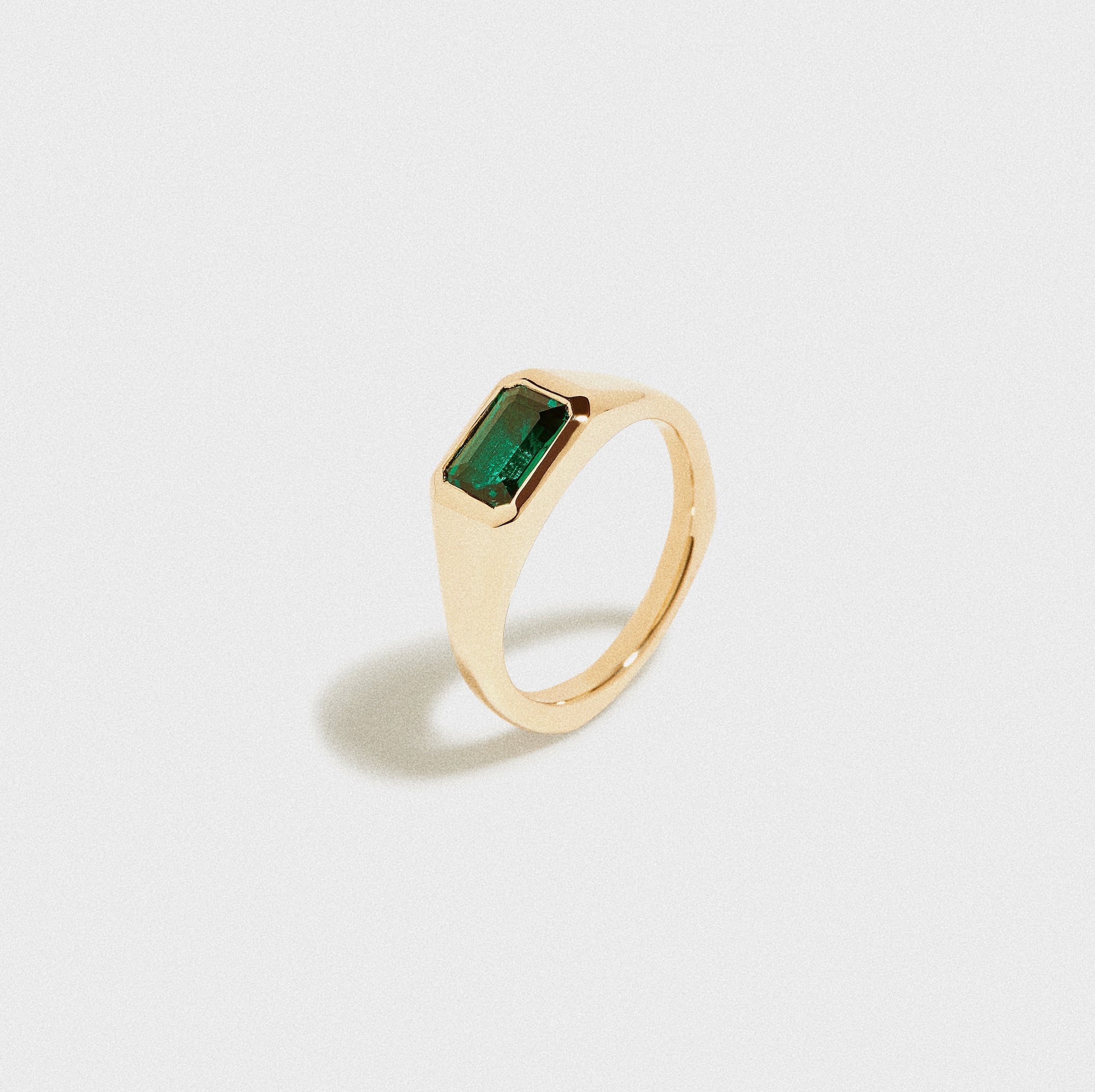 COLOURED GEMSTONES – Laura Miers
